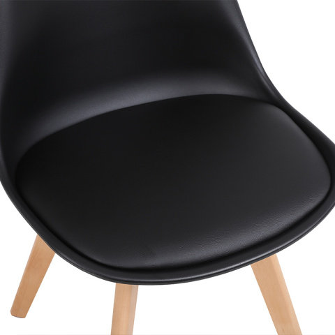 KRZESŁO KUCHENNE SETA CZARNE EKOSKÓRA DREWNIANE NOGI - sklep Hydrosan.eu